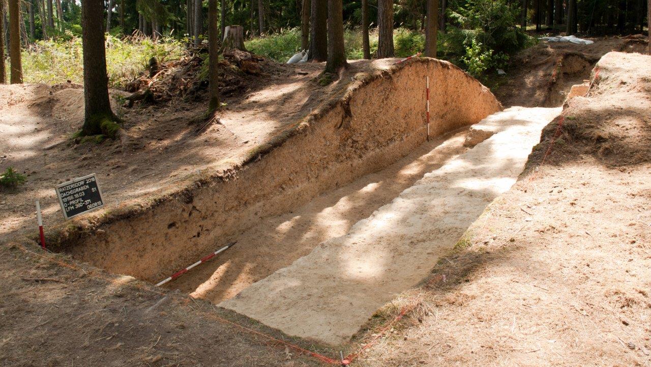 The Bronze Age castle in Ratzersdorf